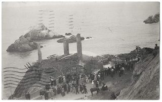 File:Cliff House smoldering ruins.jpg - FoundSF